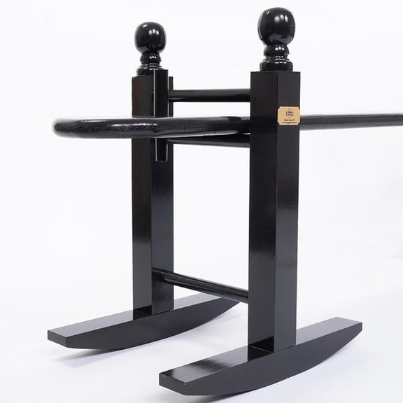 10′ Joggling Board: Spacious and Inviting